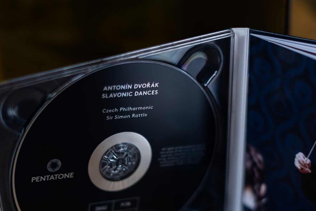 CD Slovanské tance, Rattle/Pentatone | Česká filharmonie