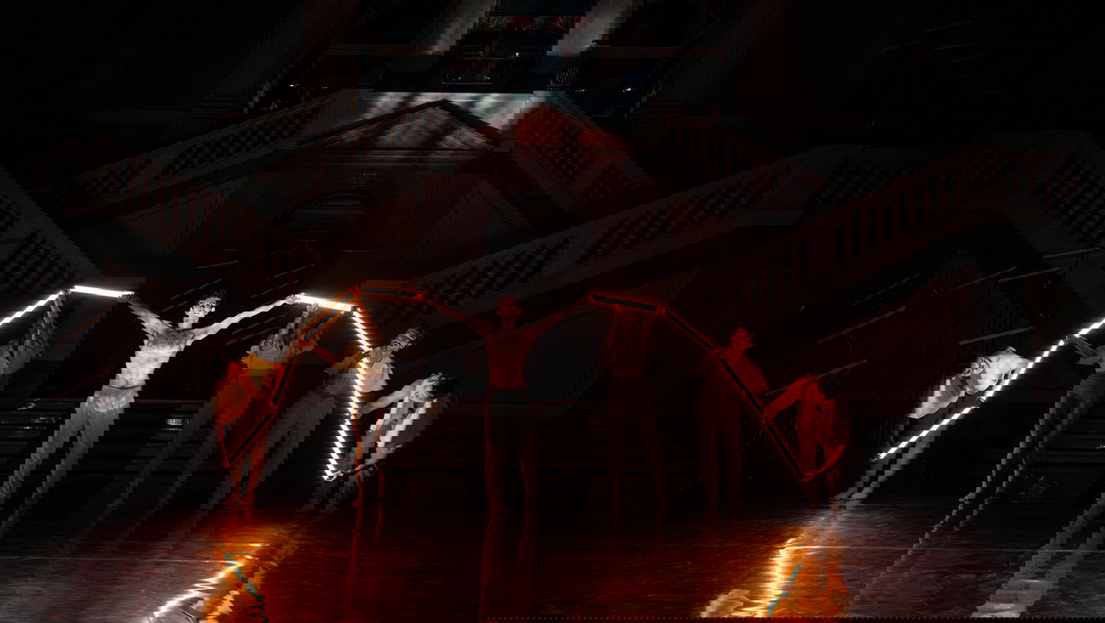 DEKKADANCERS & Česká filharmonie – Jonathan Livingston Racek | Česká ...